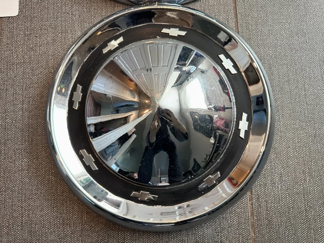 1956 Chevy Bel Air Accessory Wire Wheel Hubcaps - Knock-Off